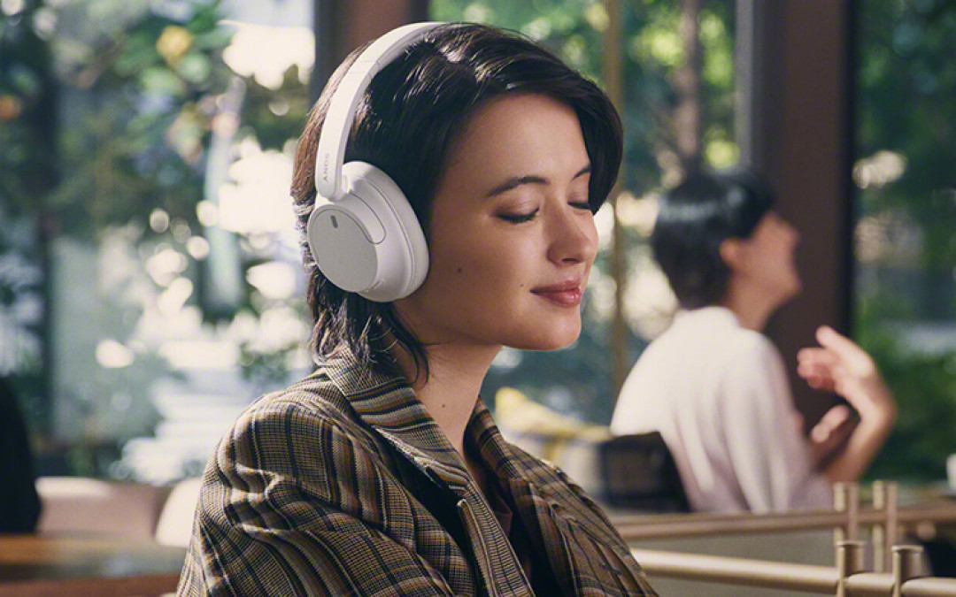 索尼发布三款耳机，开放式运动耳机 Float Run， 入门头戴仅重192克999元_耳机_什么值得买