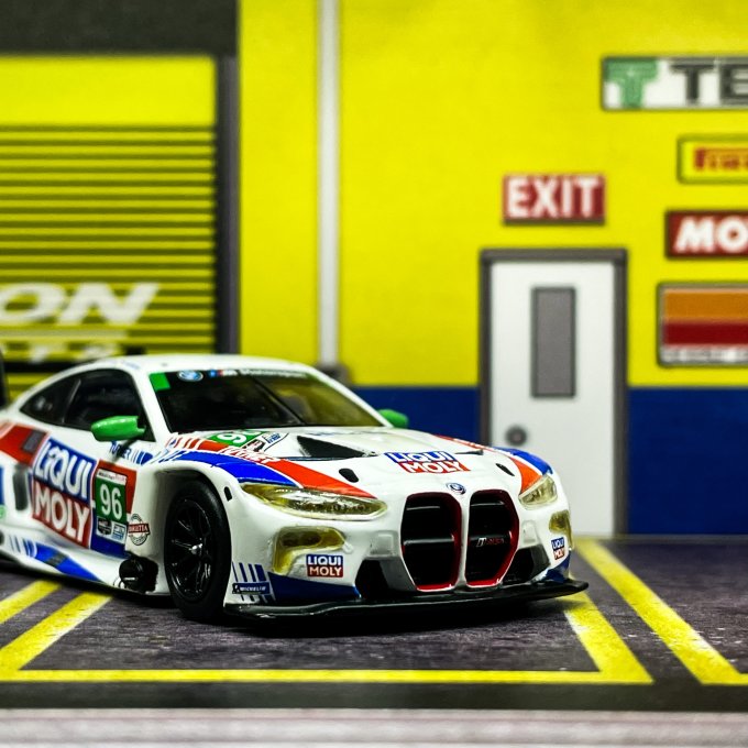 MiniGT BMW M4 GT3 IMSA2022涂装_什么值得买