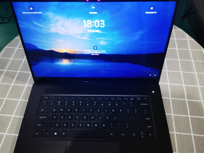 英特尔笔记本电脑怎么样 1850元入手99.9新11代i5的Intel NUC M15_什么值得买