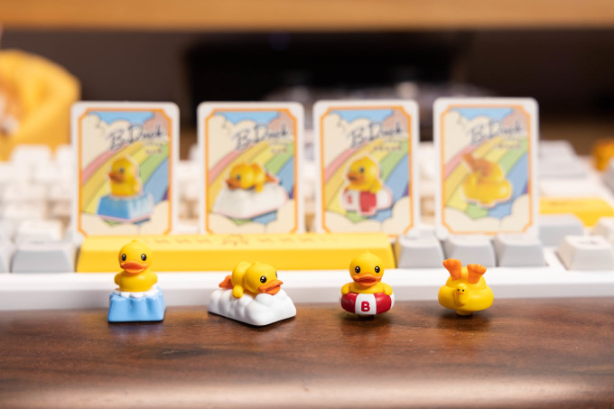 ZOMO PLUS键盘怎么样 在键盘上嬉戏的鸭鸭，用B.DUCK打造桌面泳池_什么值得买