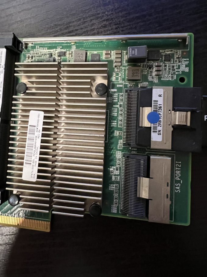 惠普硬盘怎么样 机械盘读取超6000，惠普P840 4G缓存阵列卡_什么值得买