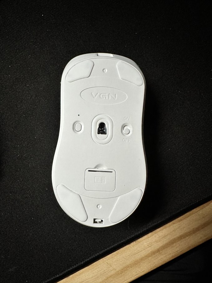 VGN蜻蜓F1 Pro Max鼠标怎么样 今年最大卷王VGN F1 蜻蜓超轻鼠标_什么值得买