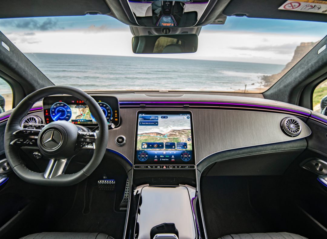 北京奔驰EQE SUV正式下线，基于EVA平台打造_中大型SUV_什么值得买