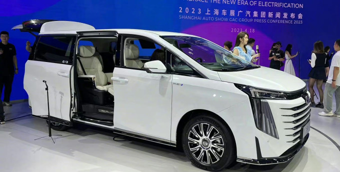 广汽传祺MPV怎么样 看上了广汽 E9 的颜值_什么值得买