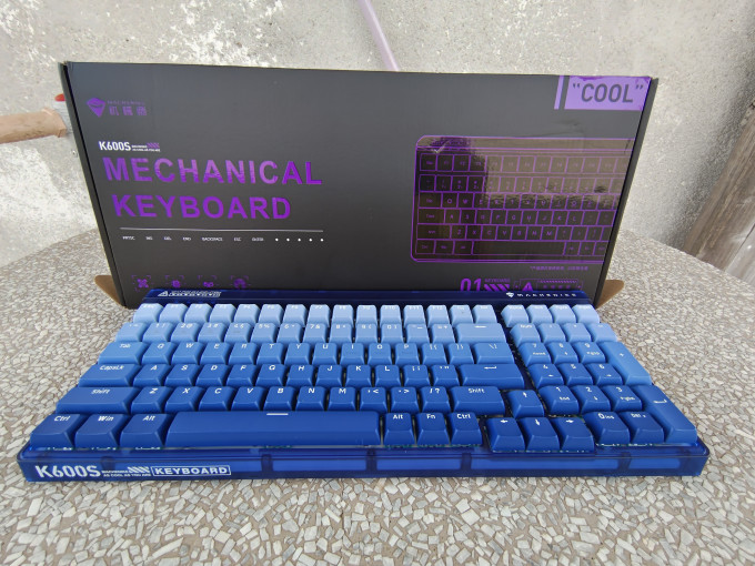 机械师键盘怎么样 机械师K600S，GR翠轴开箱_什么值得买
