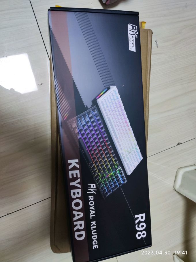 ROYAL KLUDGE键盘怎么样 rk r98 的烟雨轴，只要 289元_什么值得买