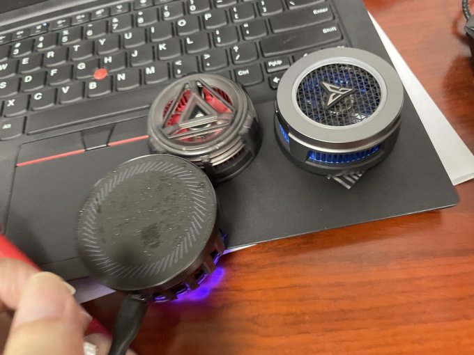 简单说下飞智b6x和红魔4、4pro（不严谨）_什么值得买