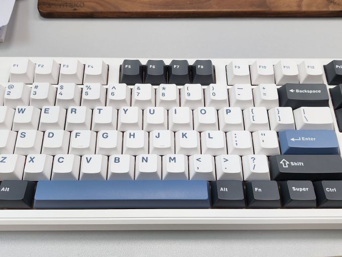 狼蛛键盘怎么样 我又买了一把灵动轴的F87_什么值得买