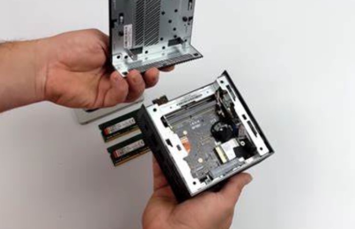 华硕展出 PRIME N100I-D D4 迷你ITX主板，板载N100，适合打造三低平台_主板_什么值得买