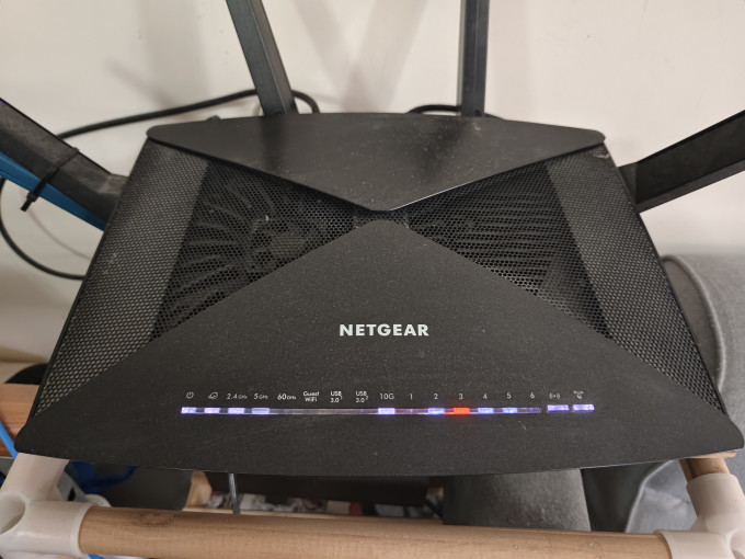 美国网件R9000 变形金刚版路由器怎么样 真相大白！迟迟不肯升级路由器得理由_什么值得买