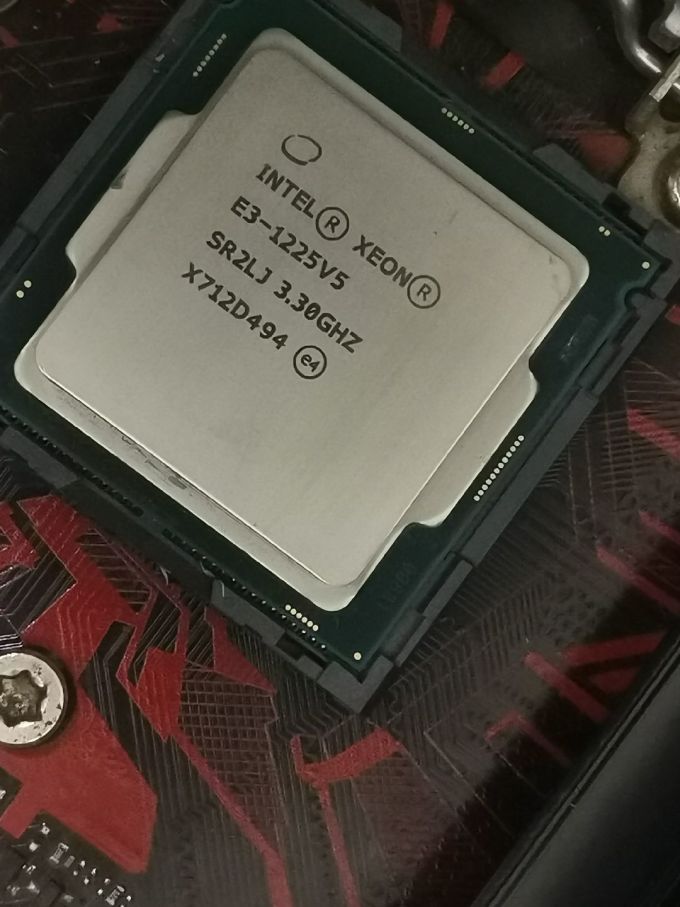 英特尔E5-2680 v3CPU怎么样 至强E3V5：因破解成名_什么值得买