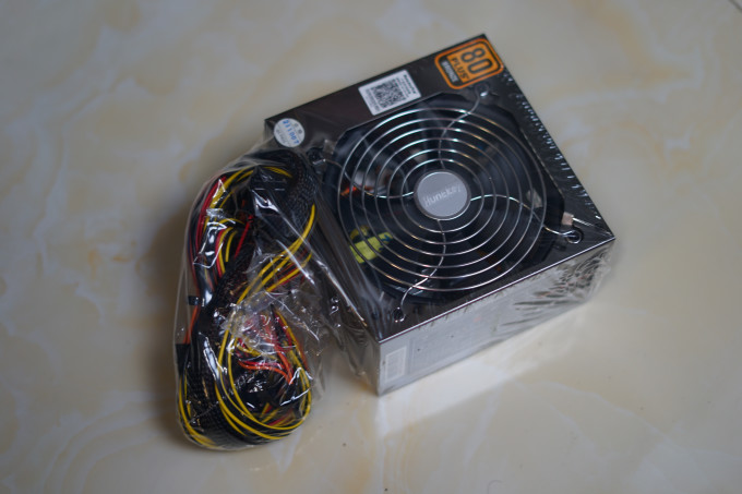 航嘉JUMPER 450B移动电源怎么样 入门价位好电源，一个字——稳_什么值得买