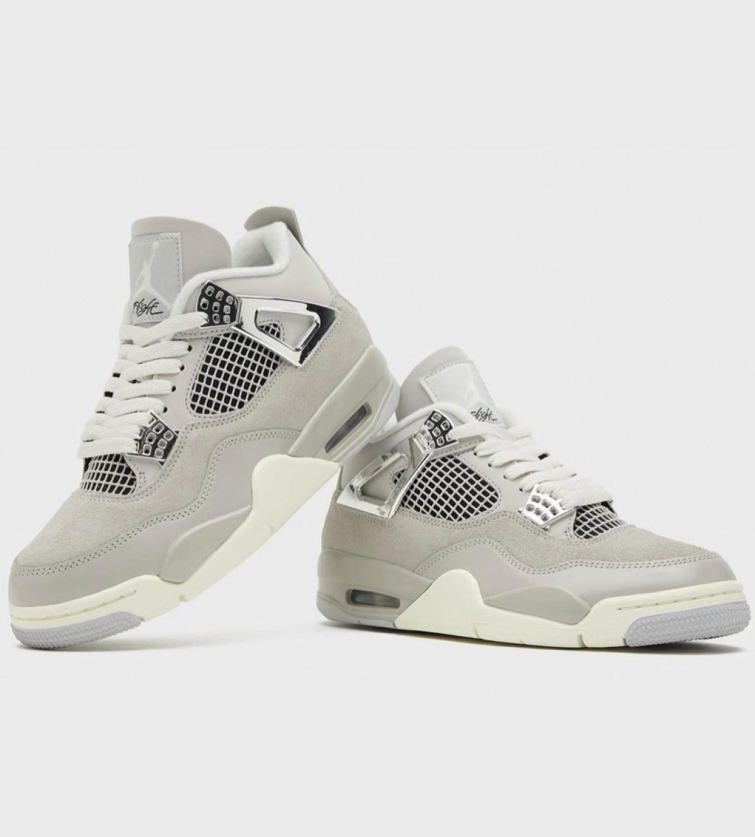 AJ4又一力作“电镀银”将发售，这颜值必须冲！_篮球鞋_什么值得买