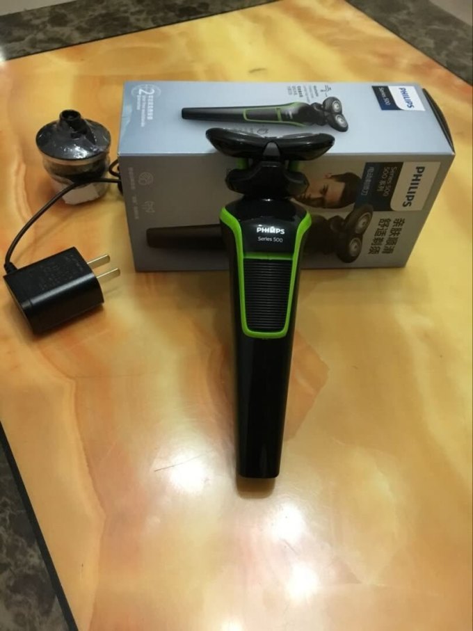 飞利浦S3203/08电动剃须刀怎么样 _什么值得买