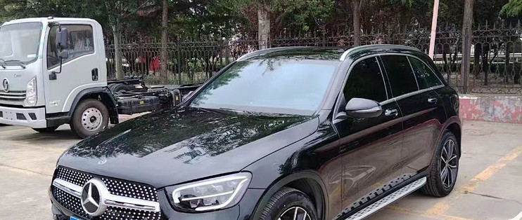 奔驰GLC 260L是一款豪华紧凑型SUV，下面是关于其外观设计的一些特点_汽车整车_什么值得买