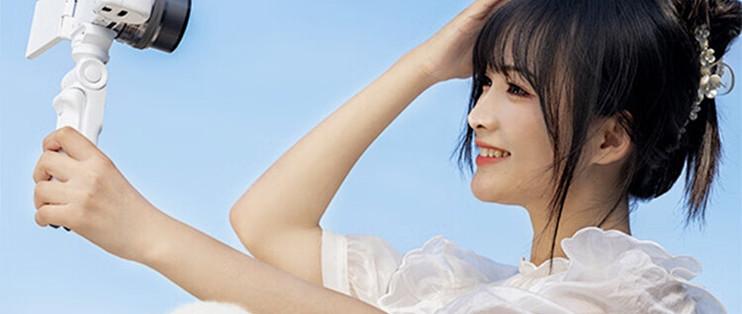 索尼（SONY）ZV-E10L Vlog微单相机 电池蓝牙手柄套装 APS-C画幅小巧便携 4K专业视频_单电相机_什么值得买