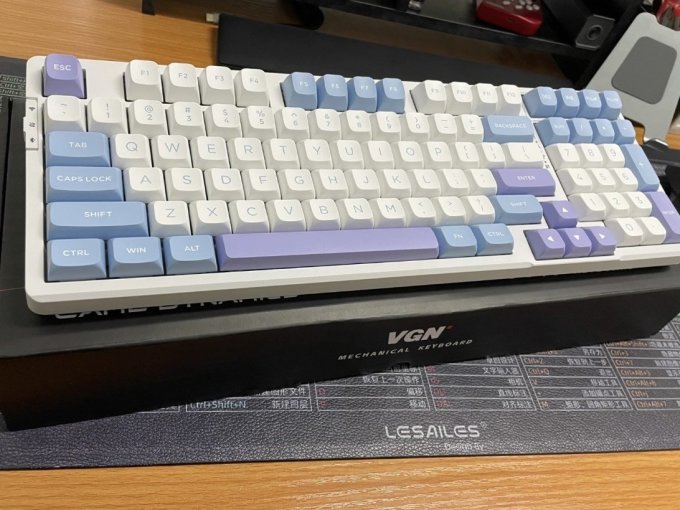 VGN键盘怎么样 VGN V98还值得买吗？对比S99有什么不同？_什么值得买