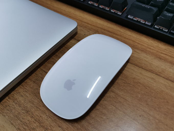 苹果妙控鼠标Apple Magic Mouse日常使用还是蛮舒适的_什么值得买