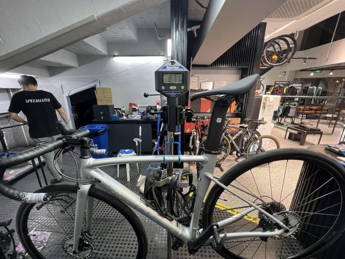 闪电tarmac sl6 sport和allez sprint哪个好_什么值得买