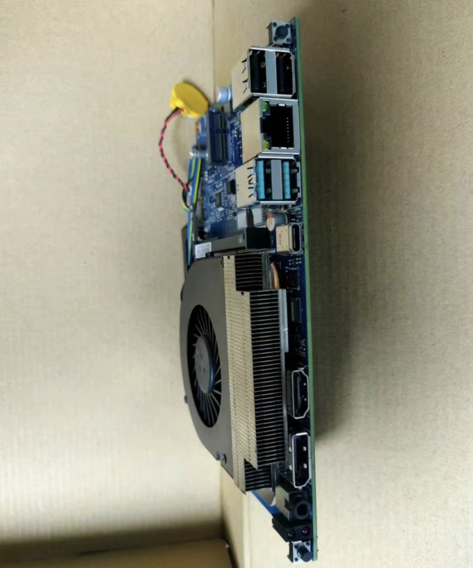 6核8线程！750元想入手1215U紧凑型主板_什么值得买