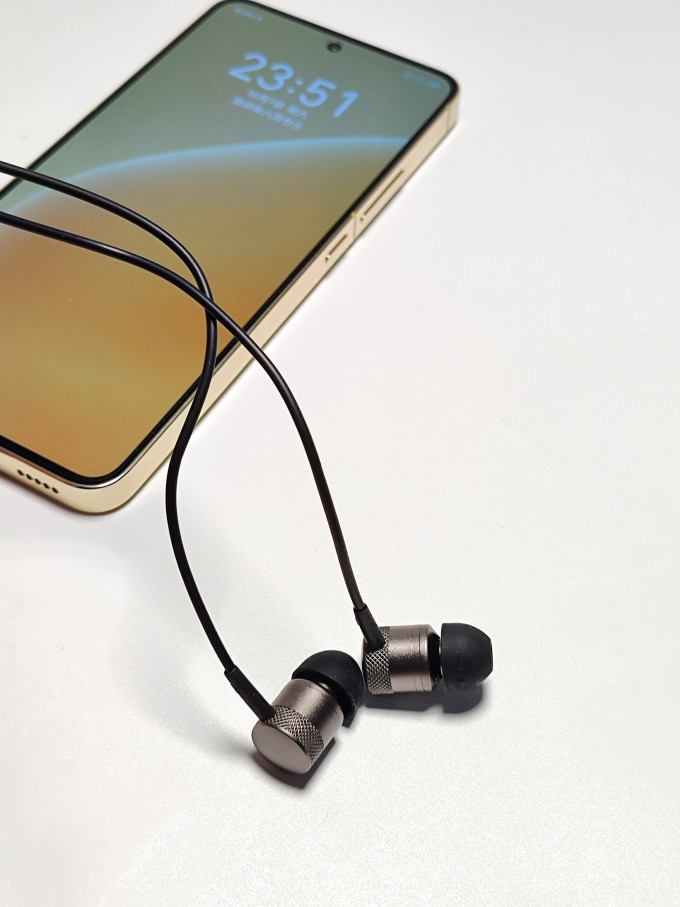 完美适配iPhone15，魅蓝lifeme LP41 开箱_什么值得买