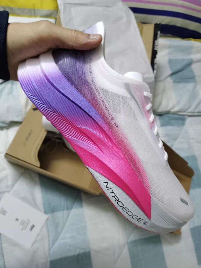 安踏跑鞋怎么样 宝藏跑鞋安踏C202 5代GT_什么值得买