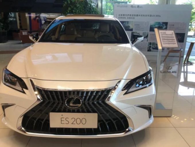 雷克萨斯ES200还是特斯拉modelY？_什么值得买