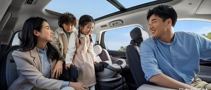 福特开始“不讲武德”！5米车长，入门252Ps，只喝粗粮，22.98W起_SUV_什么值得买