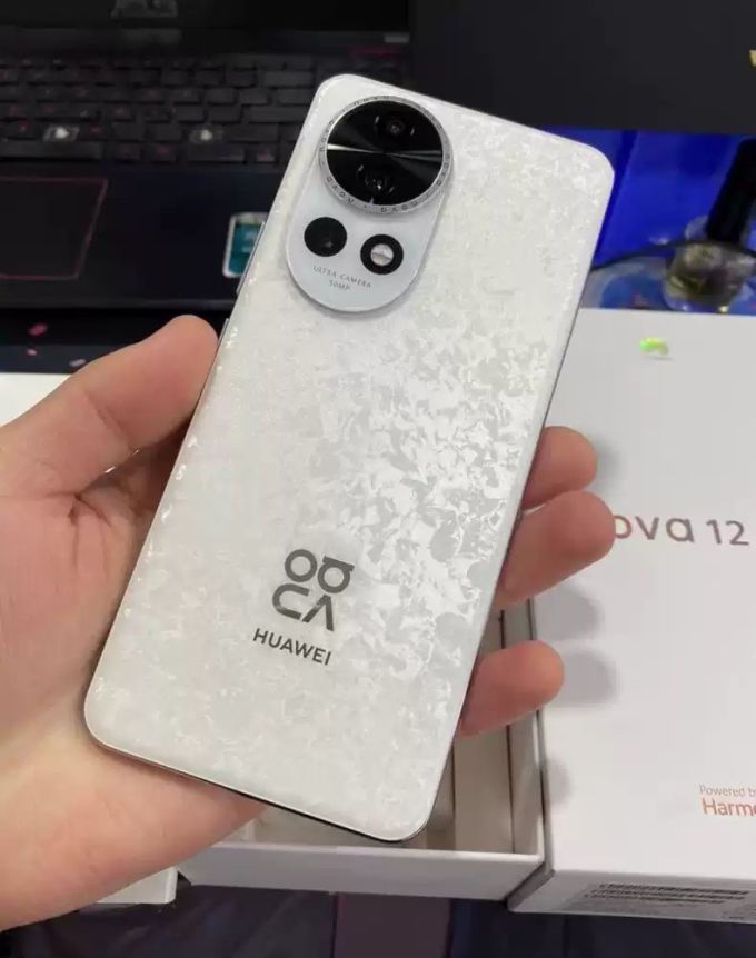 华为nova 12 Pro其他智能手机怎么样 新换华为Nova12Pro感觉拍照感觉颜色偏淡_什么值得买