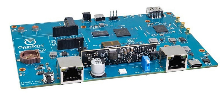 OpenWrt One/AP-24.XY 开源路由器发布，OpenWRT与Banana Pi社区合作_路由器_什么值得买