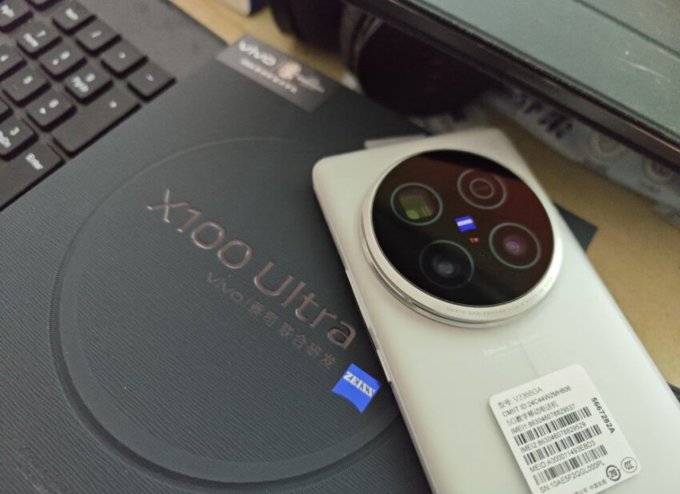 vivoX100 Ultra安卓手机怎么样 都说天玑9300性能比骁龙8gen3强，以vivo 对天玑的调教x100u为什么要放弃天玑用骁龙呢？_什么值得买