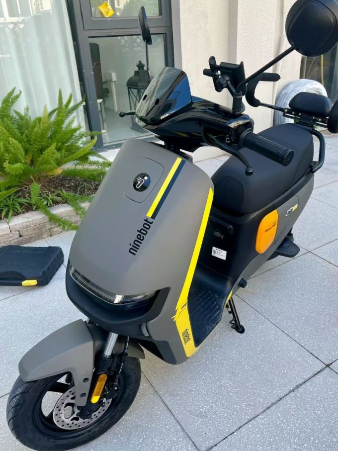 九号电动车整车怎么样 九号f90和f90m的区别，看完你就知道。_什么值得买