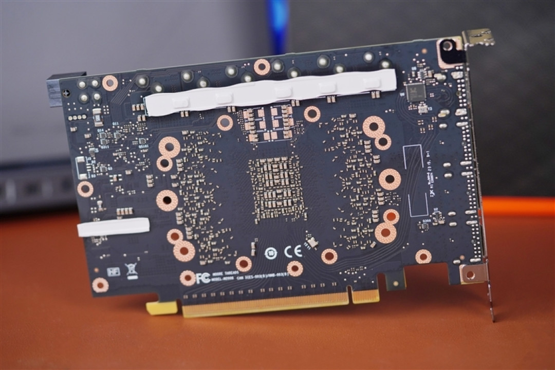 摩尔线程 MTT S70 显卡评测：5 月驱动性能再次大幅提升，多款游戏超越 GTX 1650_显卡_什么值得买