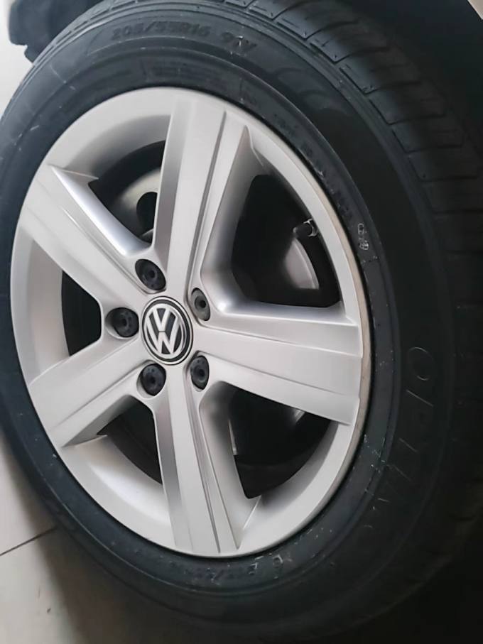 韩泰轮胎轮胎怎么样 韩泰Optimo K415：为大众系列车型量身打造的高性能轮胎_什么值得买