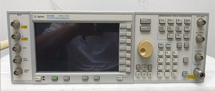 安捷伦Agilent E4438C信号发生器_路由器_什么值得买