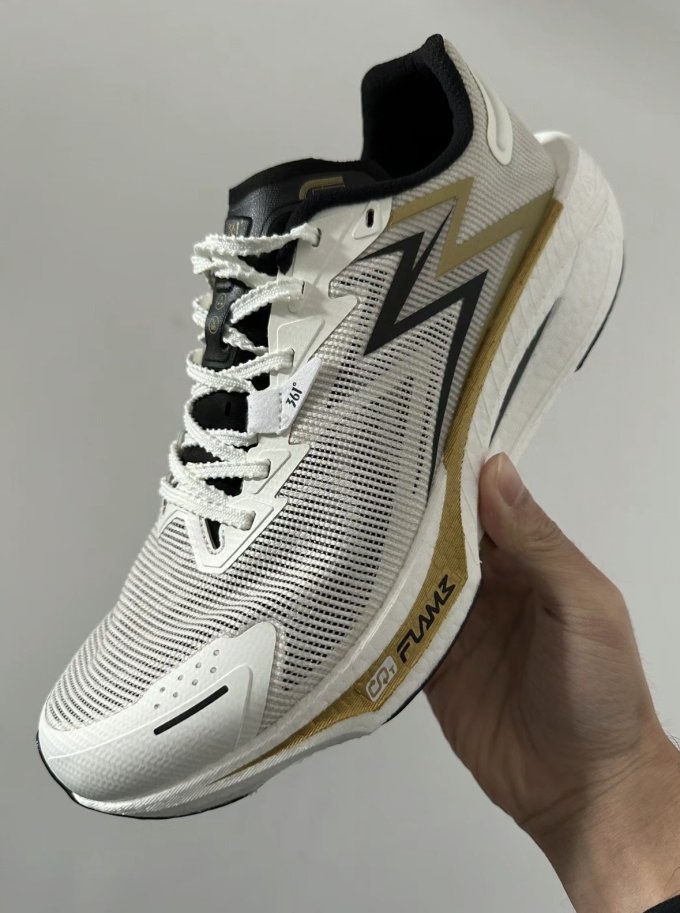 361°跑鞋怎么样 穿什么跑 | 361°飚速3Pro实战测评_什么值得买