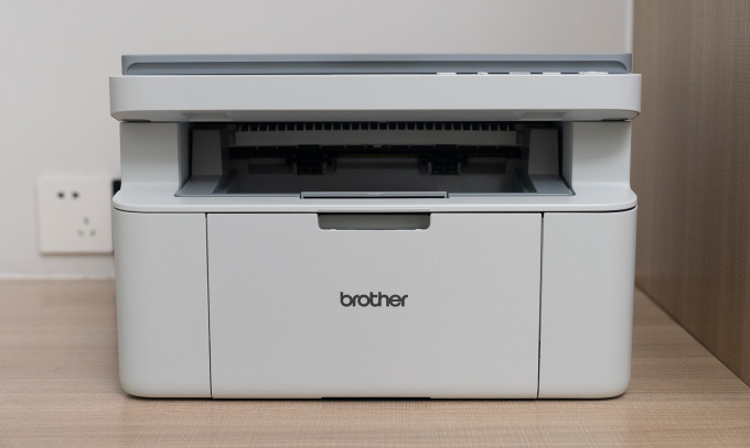 兄弟激光一体机怎么样 Brother兄弟DCP-L1638W悦享系列黑白激光一体机不用连电脑微信小程序打印方便快捷，高兴的女儿叫叔叔_什么值得买