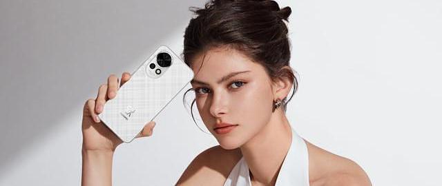 相差200元，华为Nova12和华为Nova13对比，差距比想象中更大_其他智能手机_什么值得买