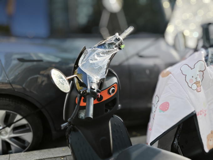 极核电动车怎么样 春风摩托旗下极核电动自行车EZ3i让人有点种草_什么值得买