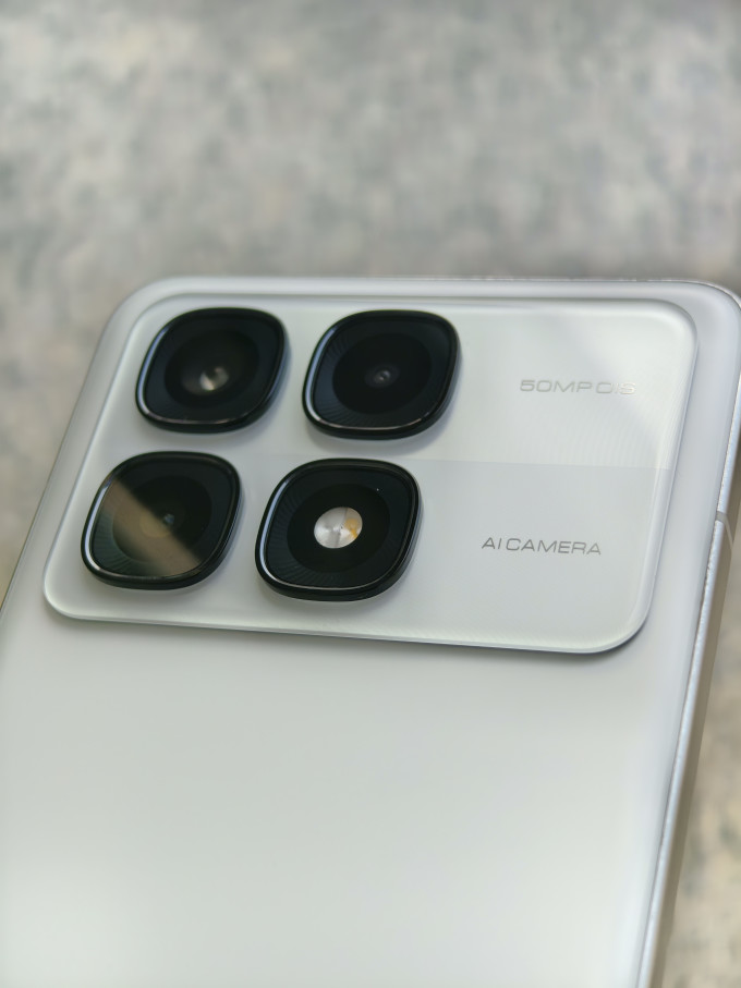 红米安卓手机怎么样 k80要涨价？双十一1999抄底的k70至尊版真香~_什么值得买