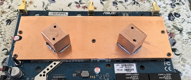 华硕路由器AC86U被动散热终极改造，完美！_路由器_什么值得买