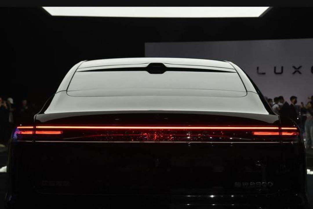 华为尊界S800：48小时预定2108台的成功背后玄机_新能源车_什么值得买