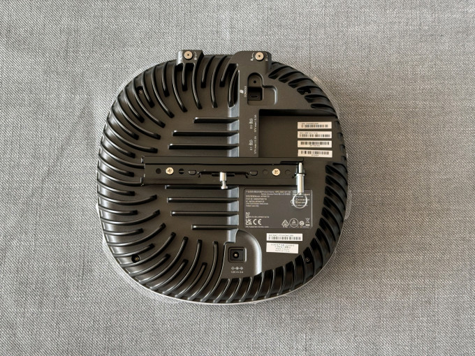 HPE路由器怎么样 开箱一款终极神器，Aruba AP-735 无线接入点_什么值得买