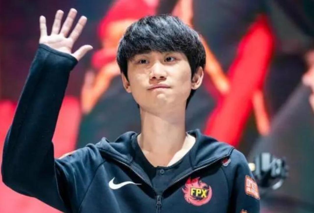 Doinb宣布复出引爆LPL：传奇杯再现巅峰实力，他的新战队迷雾重重_电脑游戏_什么值得买