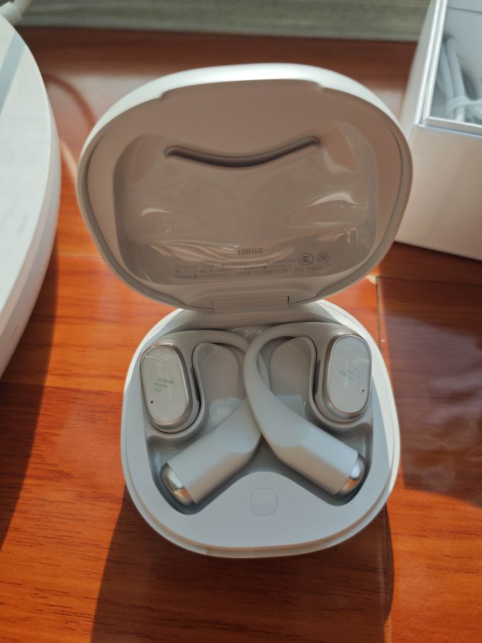 漫步者官翻 comfo solo试水_什么值得买