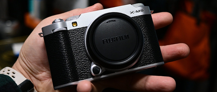 过于小巧所以“格格不入”？富士XM5镜头搭配方案应该这么选！_无反相机_什么值得买