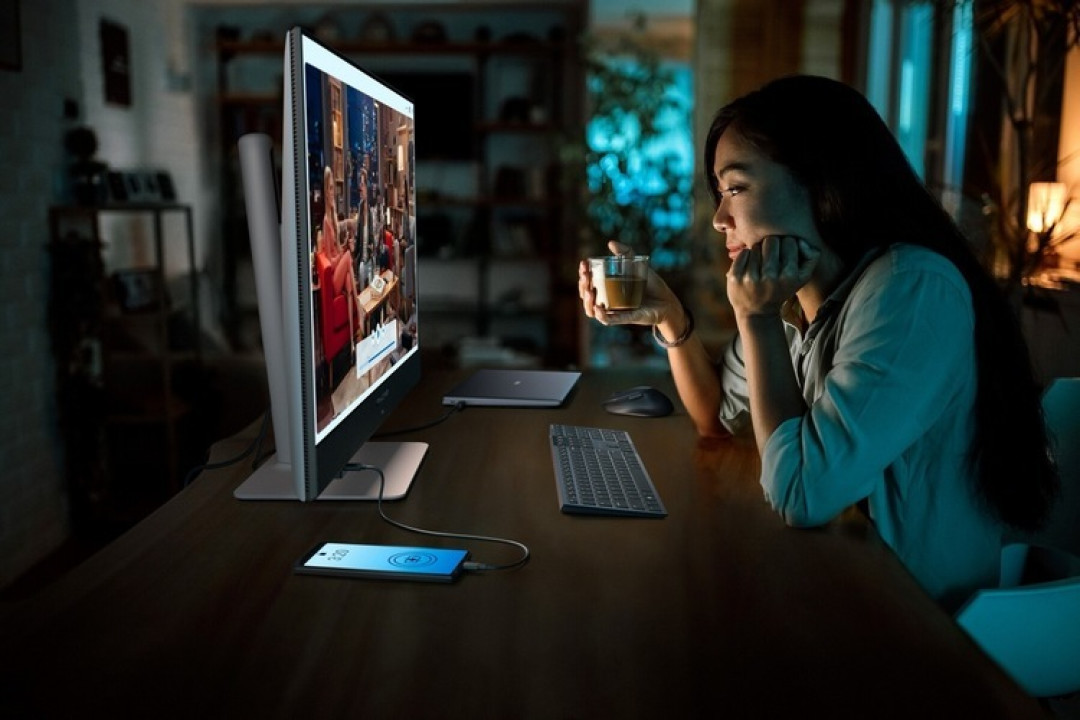 CES丨戴尔发布 32 Plus 4K QD-OLED 显示器，集成条形音箱，支持3D空间音频，三星量子点屏_显示器_什么值得买