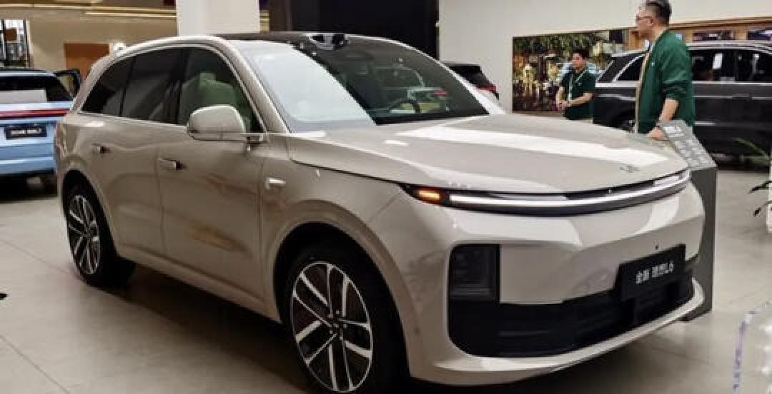 25万预算选车难题：理想L6与特斯拉Model Y全方位深度对比_新能源车_什么值得买