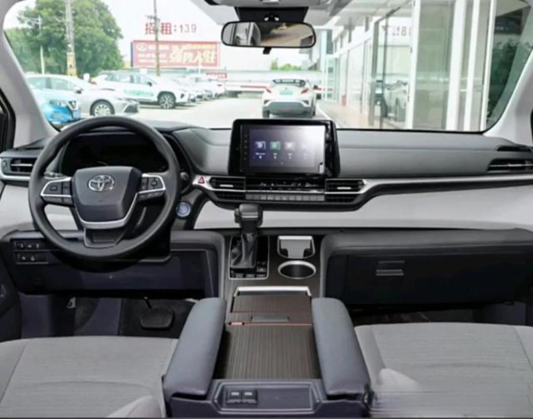 丰田赛那VS别克GL8：豪华MPV细节对比解读_乘用型MPV_什么值得买