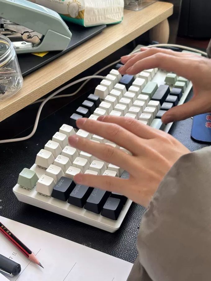 电竞玩家福音！PGPN S104机械键盘入手不亏_什么值得买